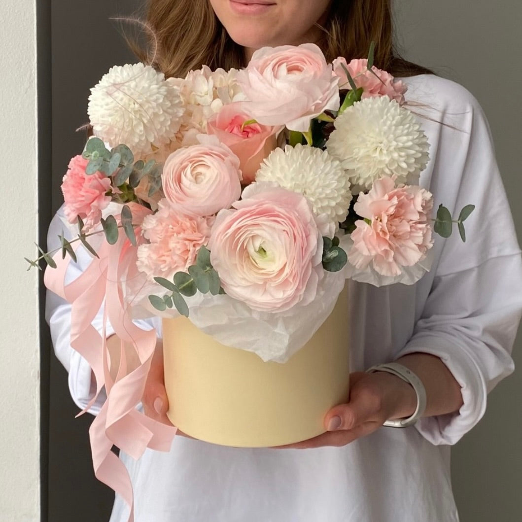 Kate Golden Flowers Chicago